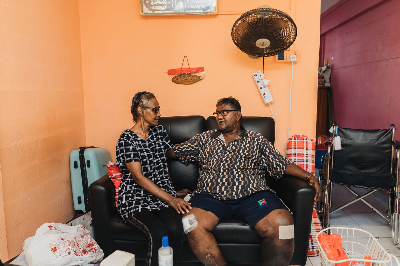 MuslimSG | Sick & unemployed, couple hang on to each other to continue ...